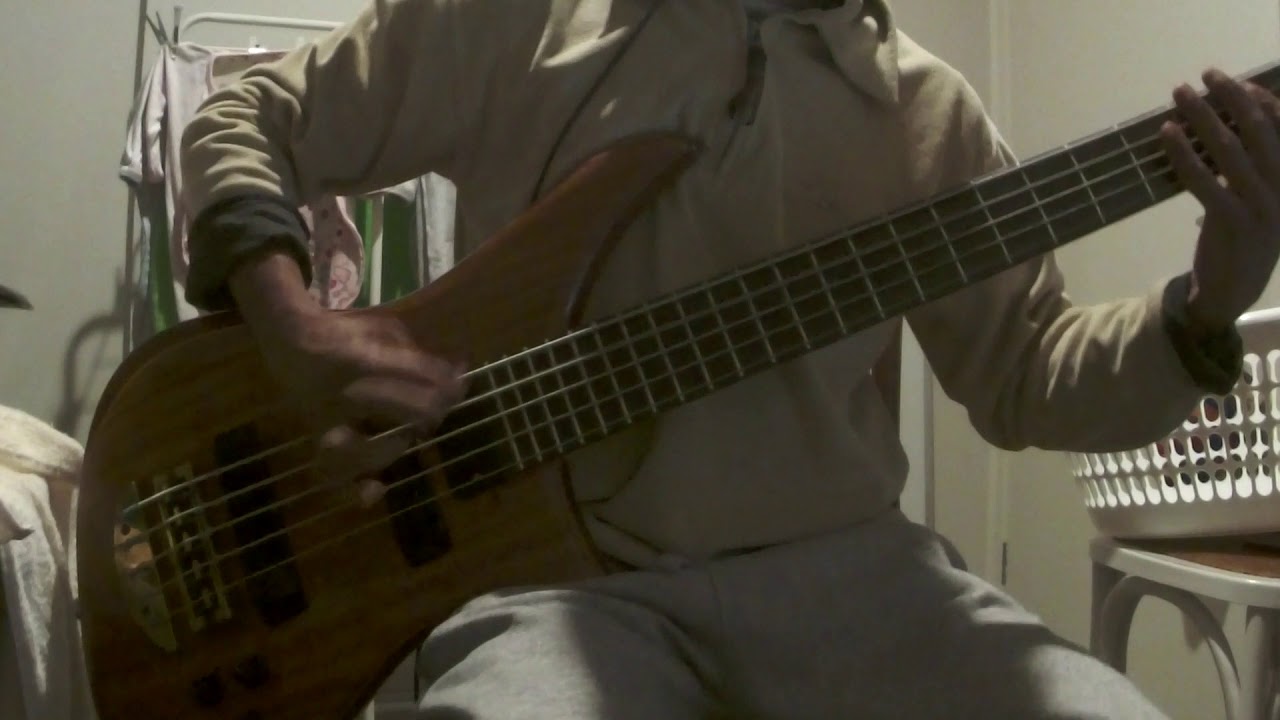 Mini Mini poda wateve Sri Lankan Bass cover - YouTube