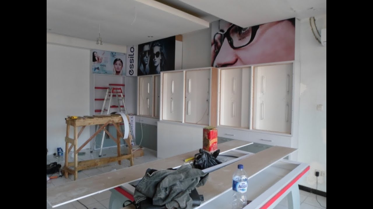 How It's Made | Display Showcase For Store - YouTube