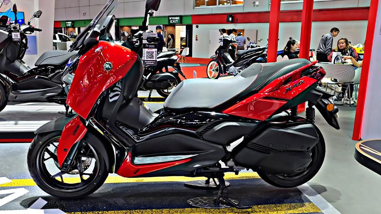 2025-2024 Yamaha X-MAX 300 Luxury in red | stylish scooter that offers ...