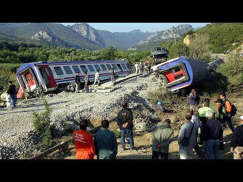 PAMUKOVA TREN KAZASI ( 23.07.2004 SHOW TV )