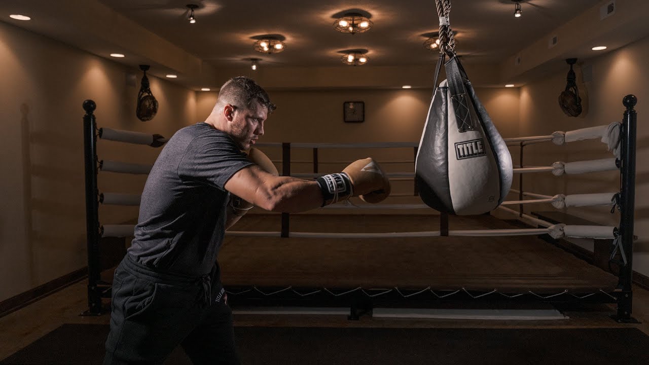 TITLE Vintage Maize Bag | TITLE Boxing | Maize Bag Training - YouTube