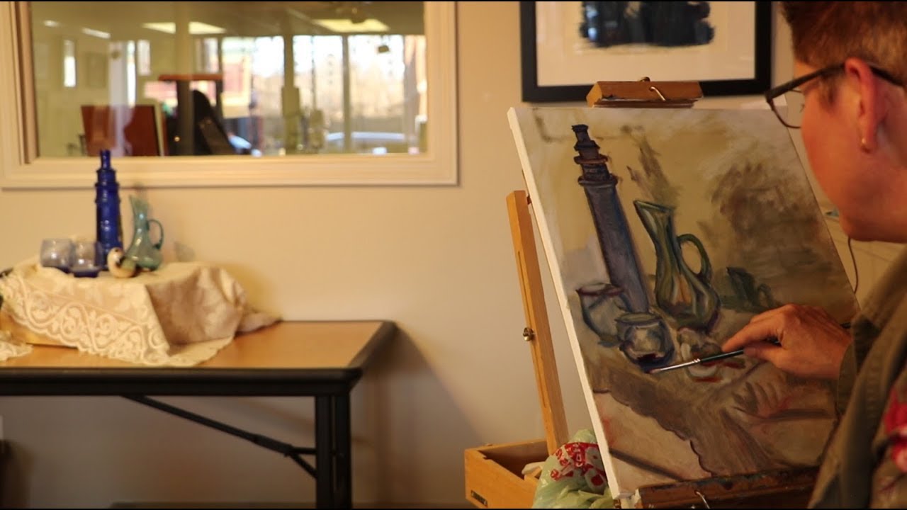 Laura O. Cenedella Oil Painting Demo - Glass Still Life - YouTube