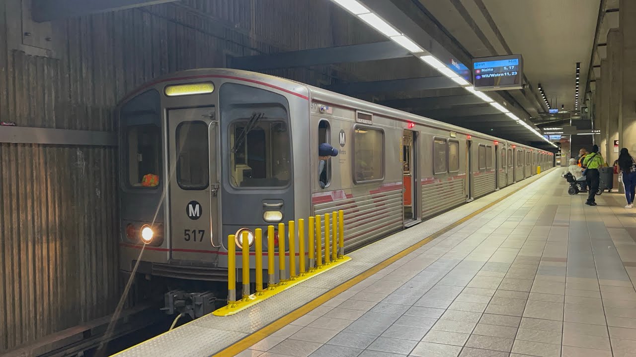 LA Metro Purple Line at LA Union Station - 8/22/2024 - YouTube