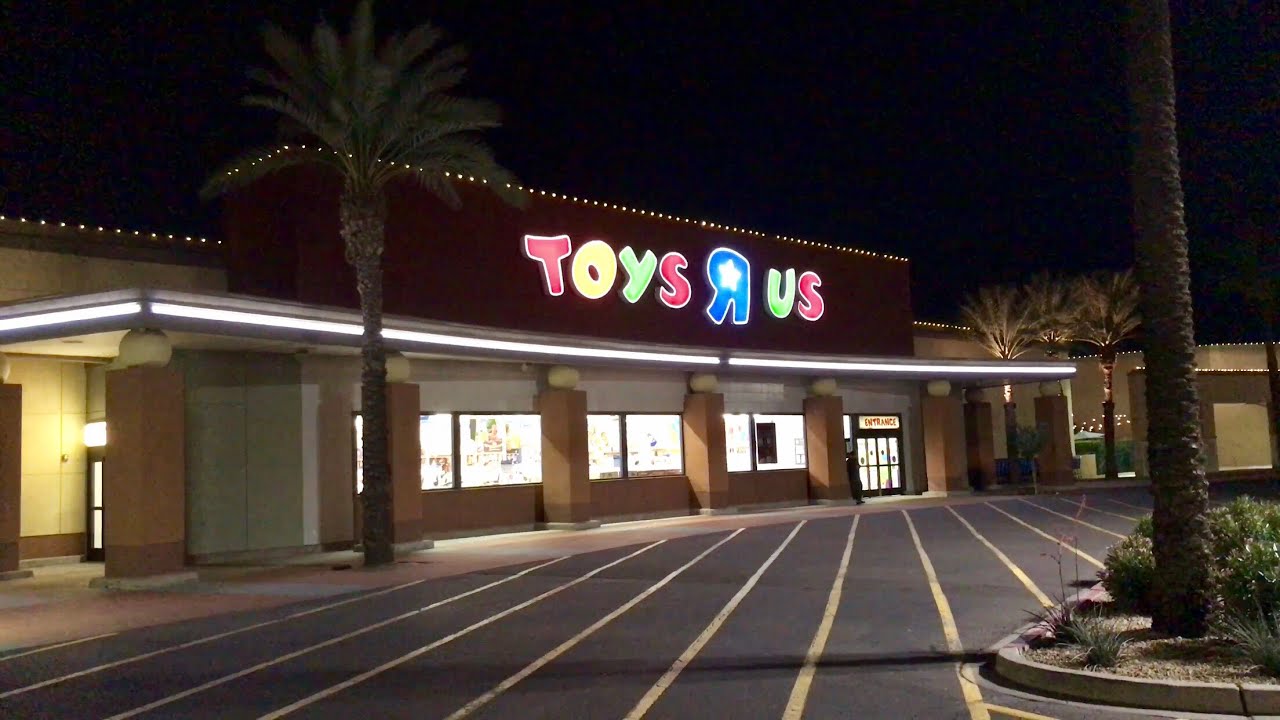 Goodbye Toys R Us | Toy Store Closing - YouTube