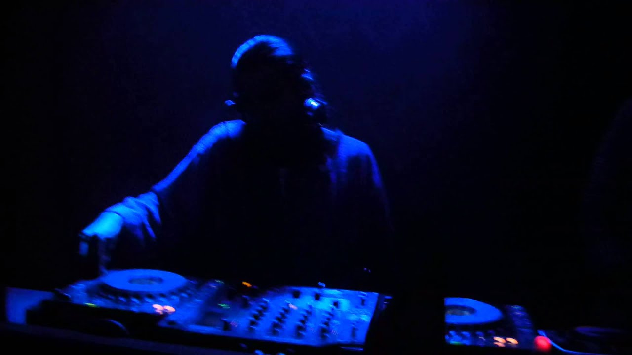 JAMES JOHANAN @ SUDAKA CLUB (Muy Malos Radio) OPEN SET - YouTube