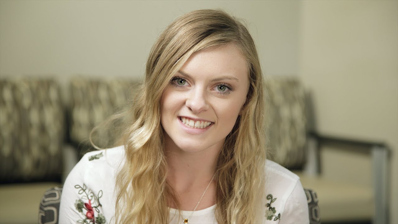 Hear Karsyn's Story About Her Wisdom Teeth Removal in Hiawatha, IA ...