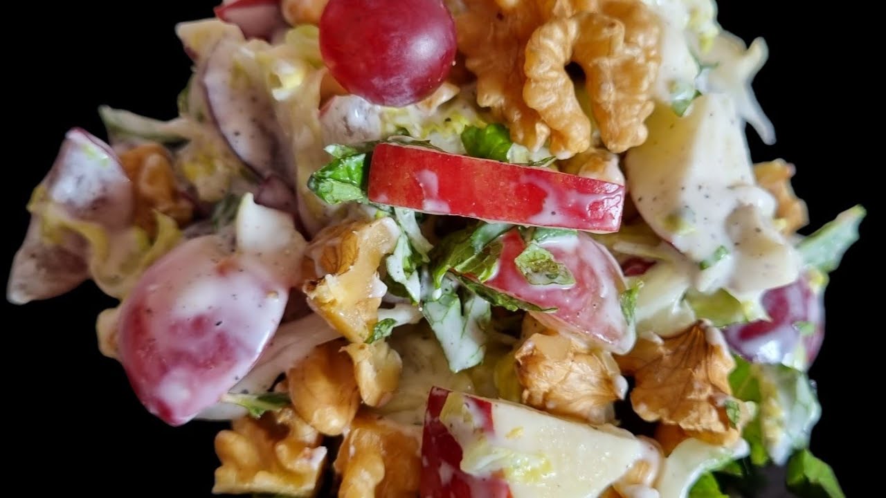 Perfect and besf waldrof American 🥗 salad/Grapes walnut salad recipe ...