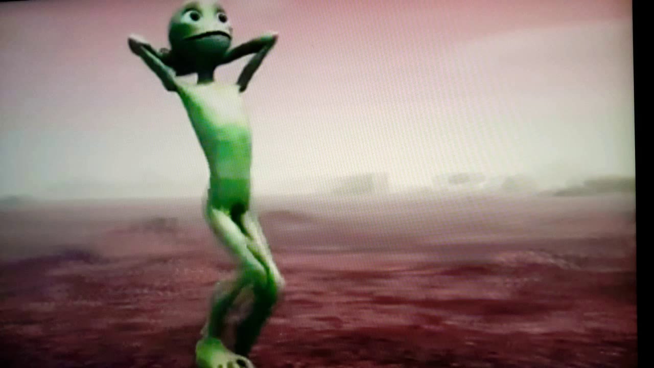 L' ALIEN vert chante et danse sûr DESPACITO RémyXé - YouTube