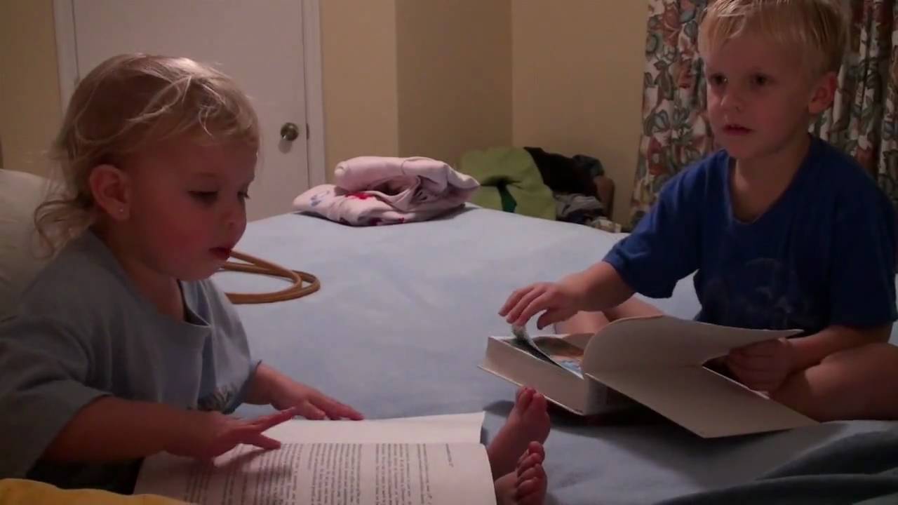 Kids reading Bible stories - YouTube