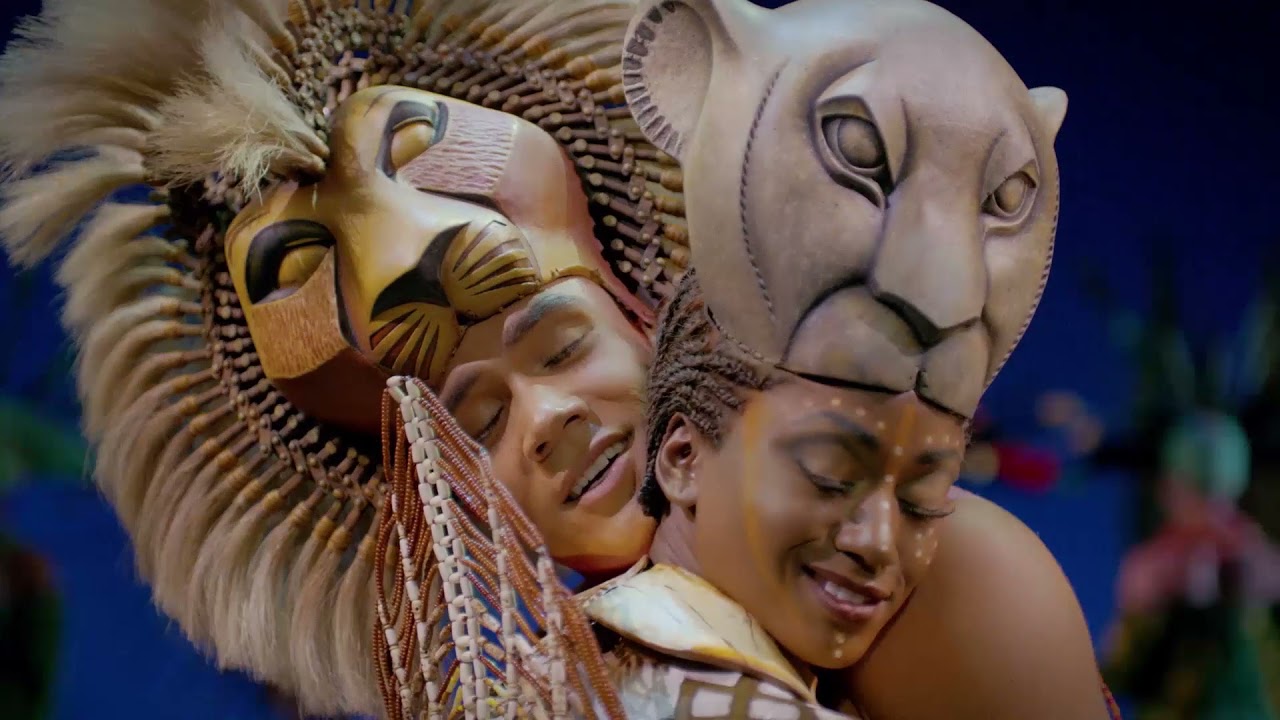 El Sol vuelve a brillar - El Rey León - YouTube