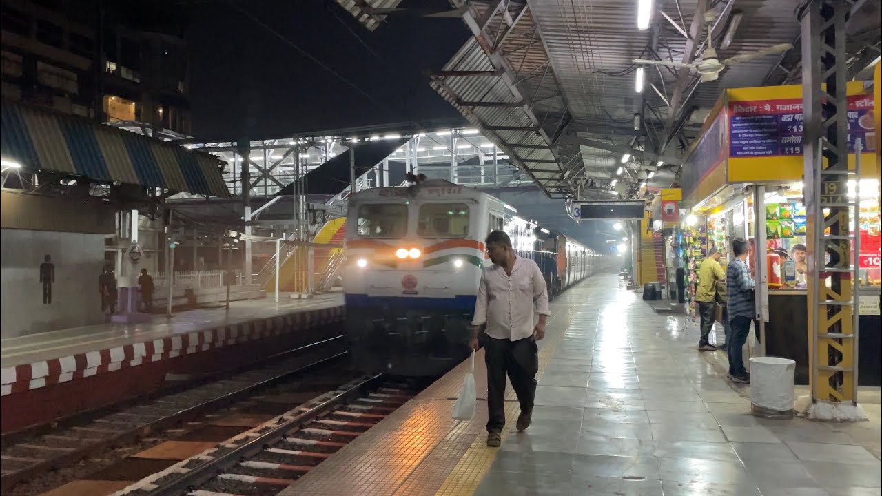 LATE NIGHT BUZZ || 11003 TUTARI EXPRESS || INDIAN RAILWAYS || - YouTube