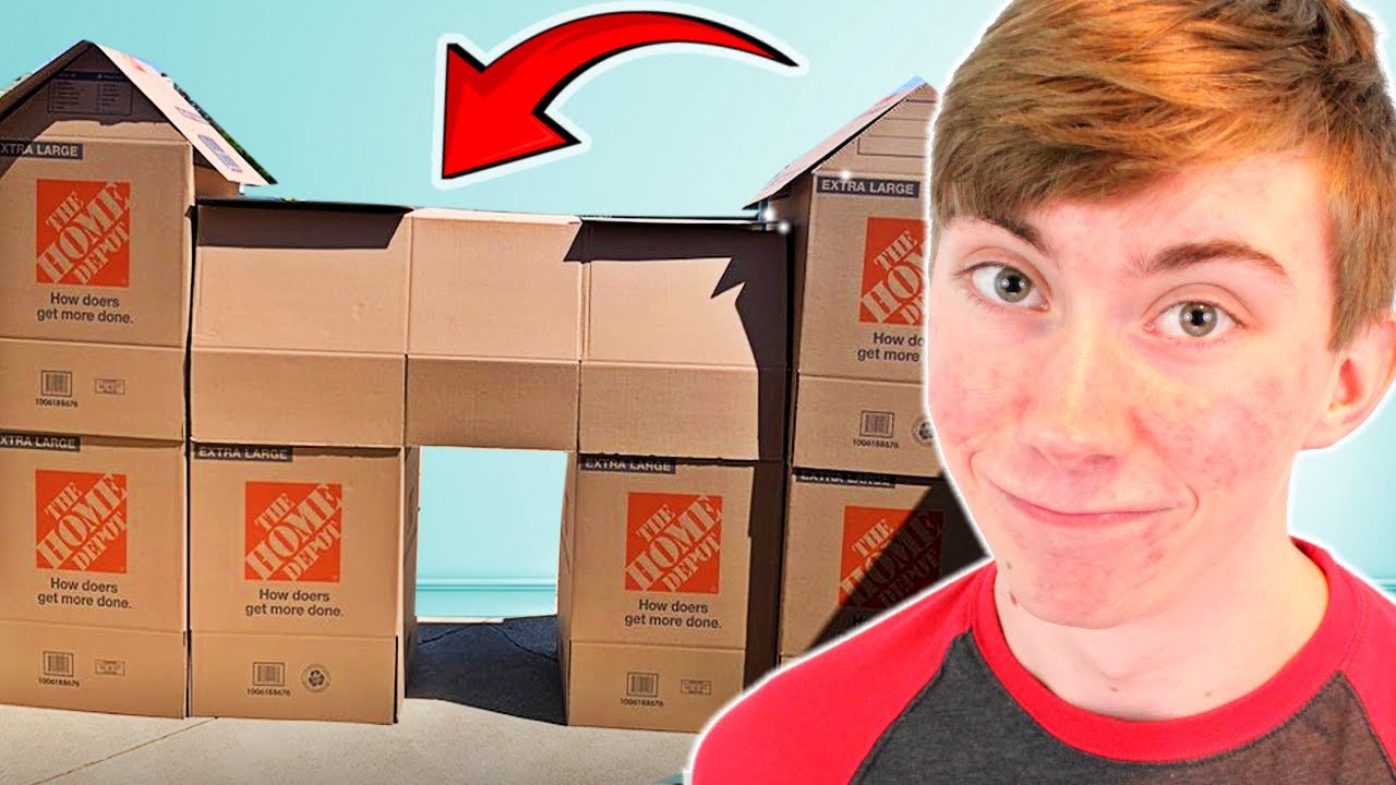 Building a BOX FORT 📦 (vlog) - YouTube
