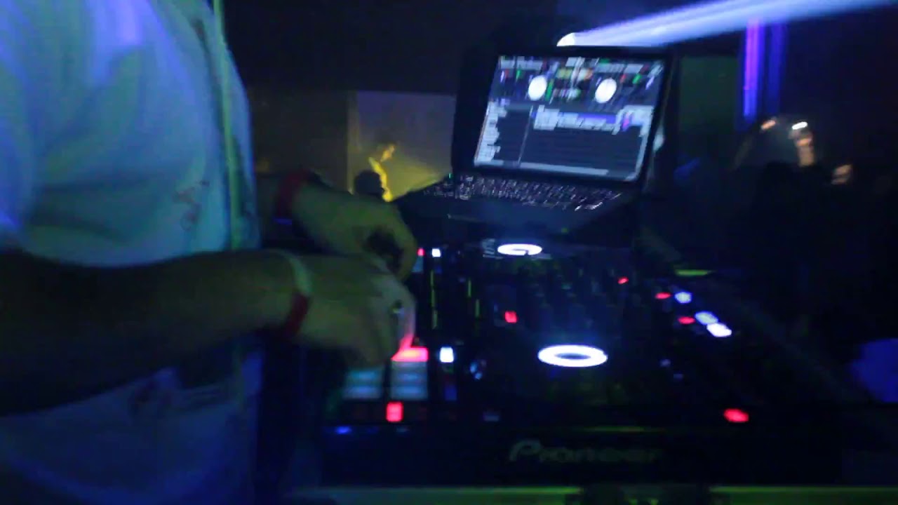 EL CLÁSICO MORENA CLUB - YouTube