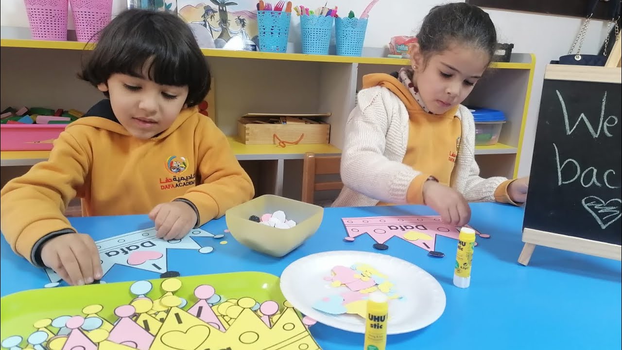 Back to school craft, crown craft - YouTube