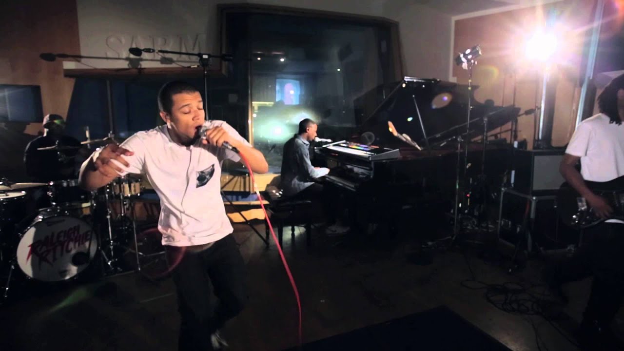 Raleigh Ritchie | "Stronger Than Ever" [Live]: SBTV - YouTube