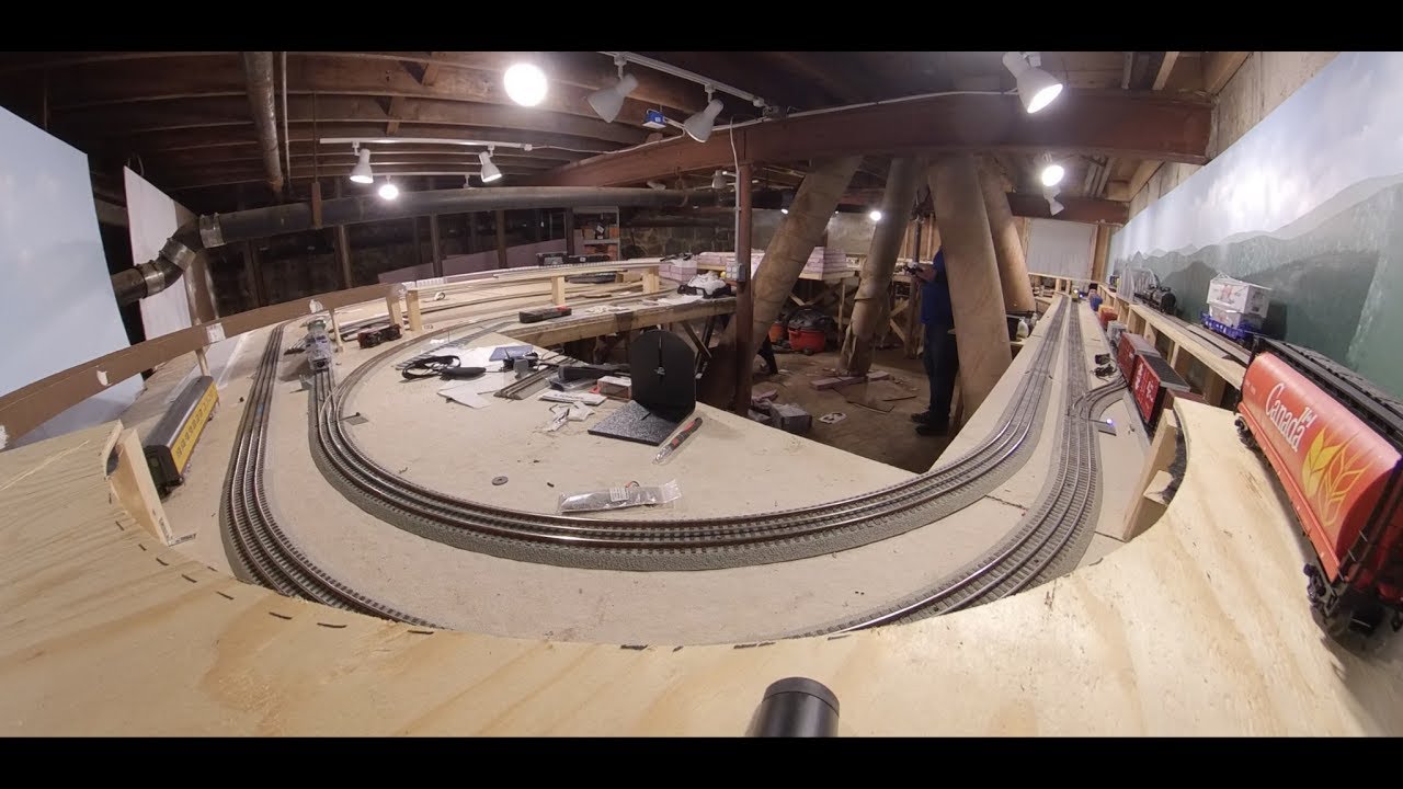 O Gauge Lionel Trains 360 Degree Camera Running Session - YouTube