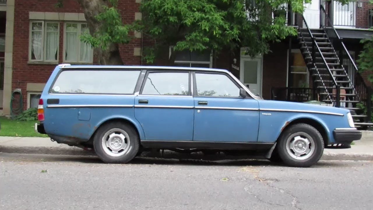 RETRO VOLVO 240 WAGON FROM CALIFORNIA SEEN IN MONTREAL / 7-19-19 - YouTube