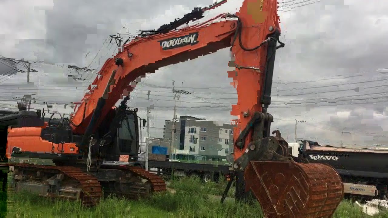 Doosan dx530 monster excavator in korea - YouTube