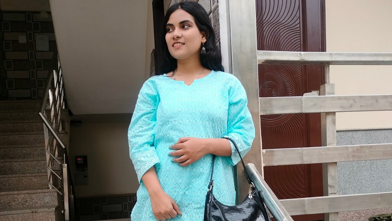 Civil lines wala famous Cholle Bhature - YouTube