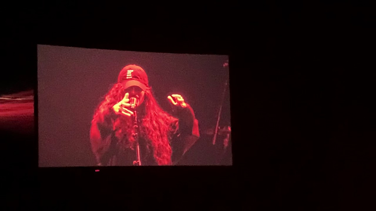 “Dear Yessie” by Jessie Reyez Live at Billie Eilish’s World Tour - YouTube
