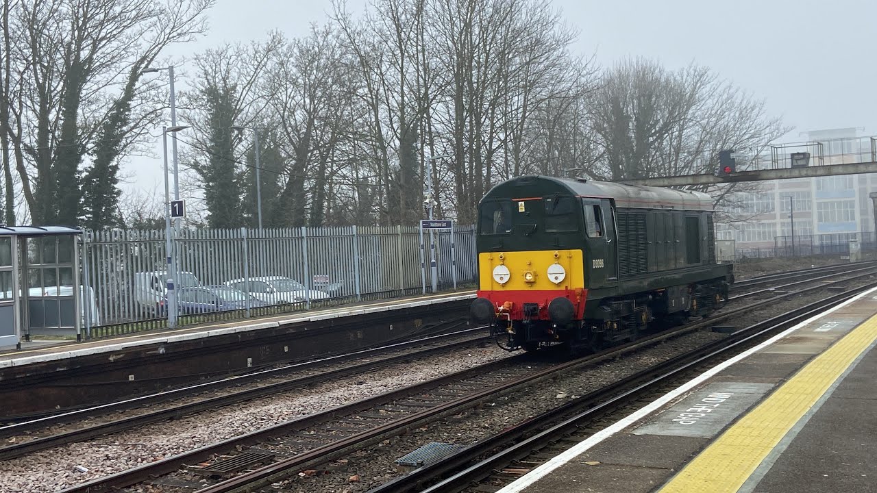 Class 20 ‘Chopper’ passes Maidstone East Station! - YouTube