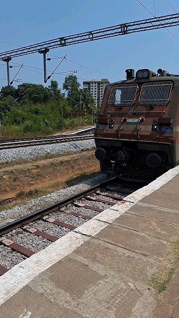 Announcement And Arrival Of Ernakulam - Pune SF Exp #train #icf #pune #ernakulam #sfexpress # ...