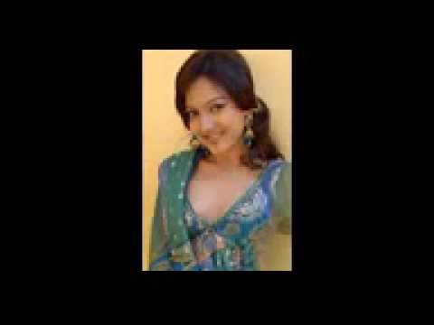 Allu Arjun heroine Catherine Tressa dress slip showing hot view
