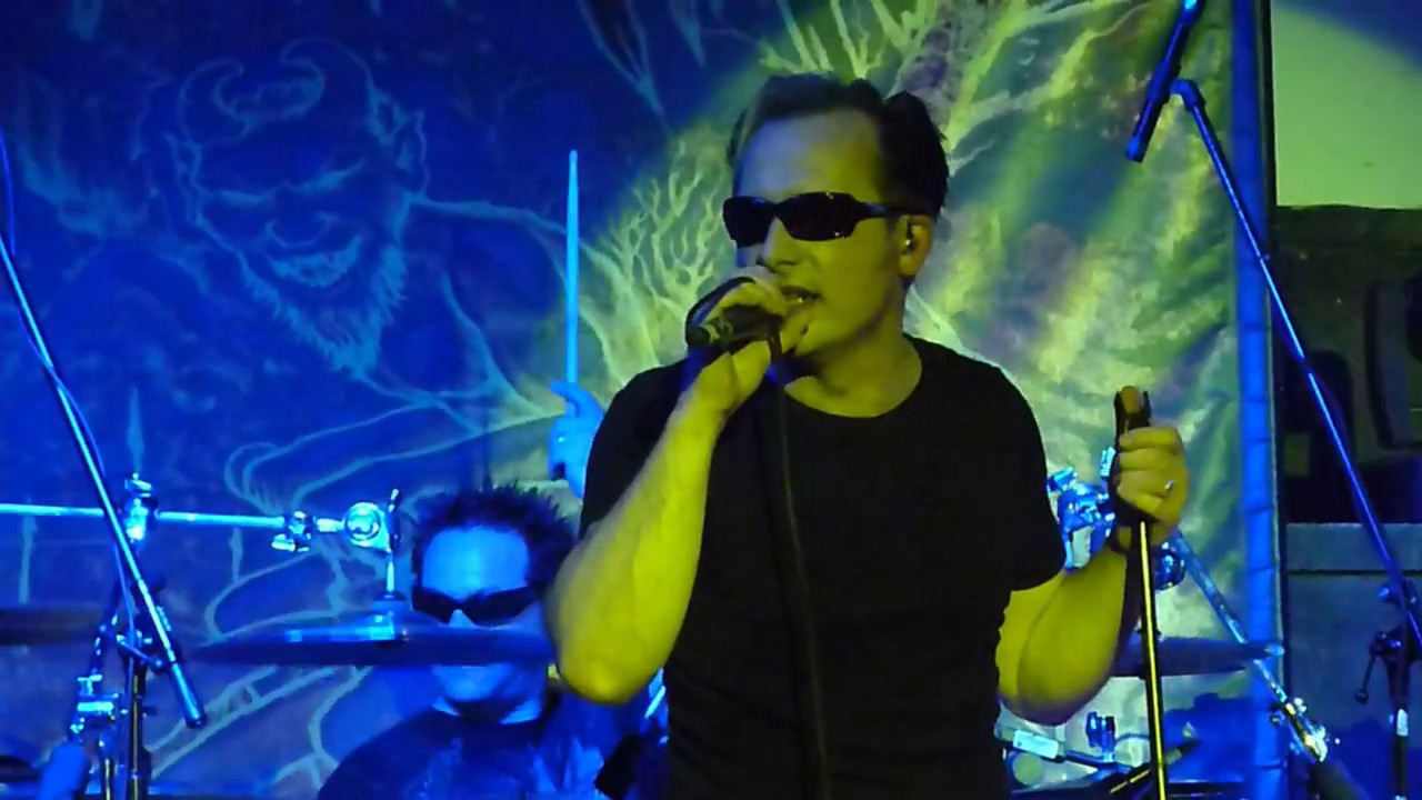 The Damned: Alone Again Or - live in Carlisle 2010 - YouTube