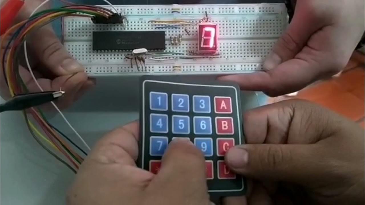 Pic16f877a con teclado matricial y display 7 segmentos - YouTube