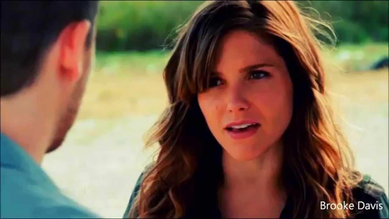 Erin Lindsay and Jay Halstead "Unbreakable" [2x10+] - YouTube