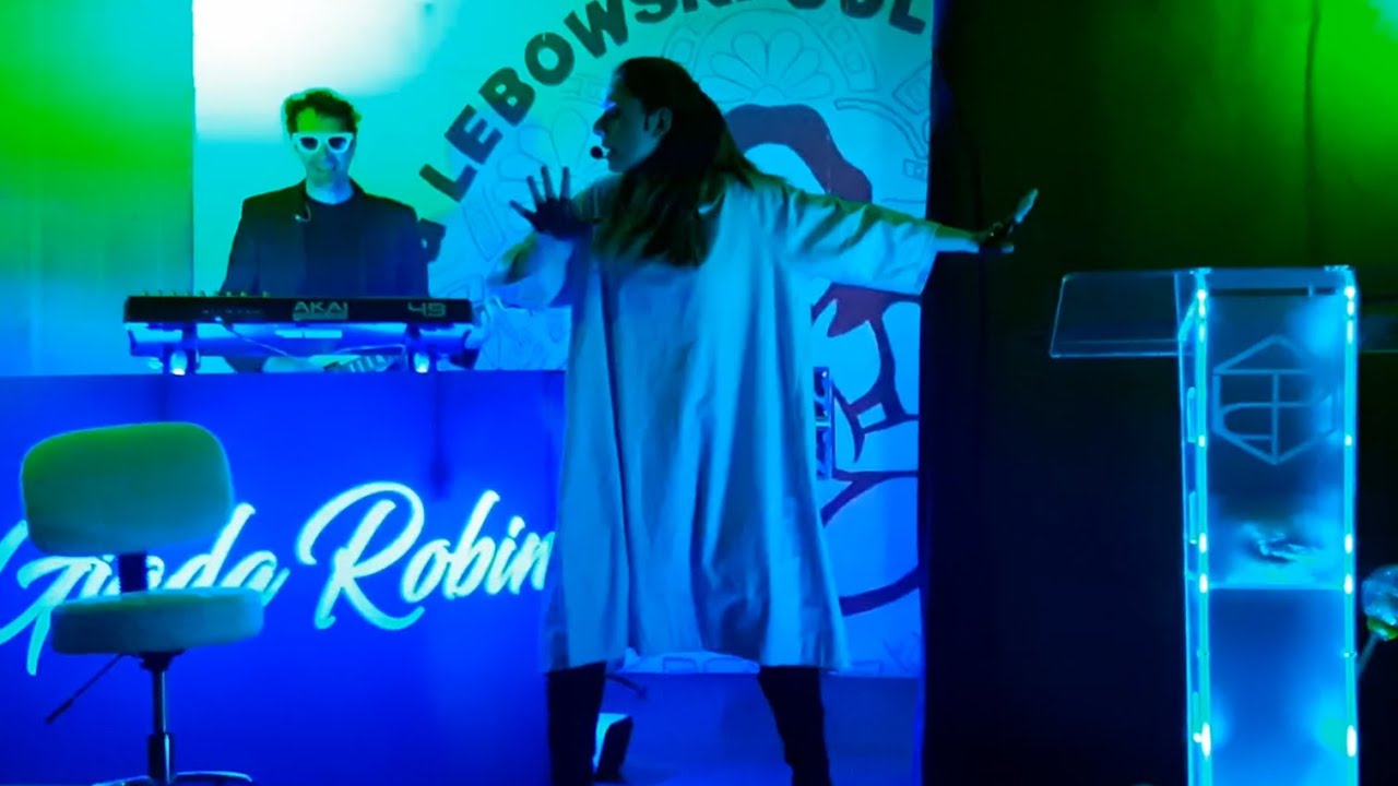 Giada Robin Live - Get Me Away at Big Lebowski Culture Club - YouTube