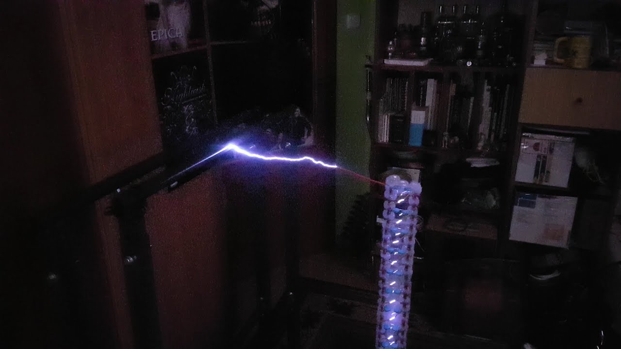 Marx generator - 18 stage, 270kV - 28,5cm long discharge - YouTube