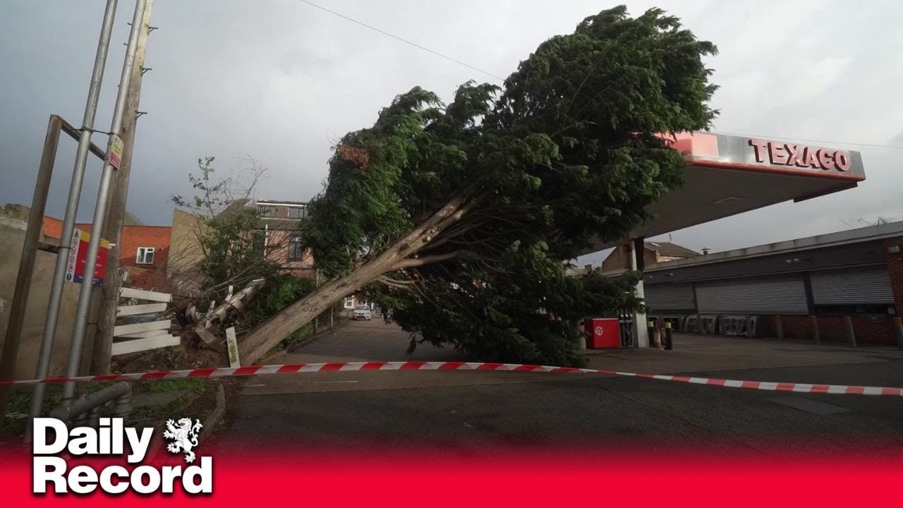 Storm Ashley set to arrive with up to 80mph winds across the UK - YouTube