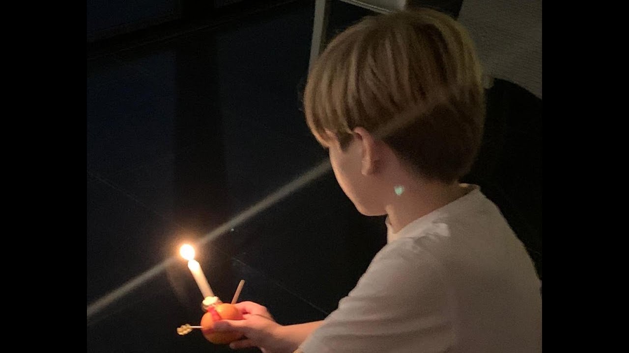 Christingle and Crib service 2022 - YouTube