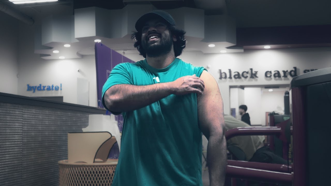 The SECRET to ARM DAY SUCCESS with Sam Sulek Clone at Planet Fitness ...