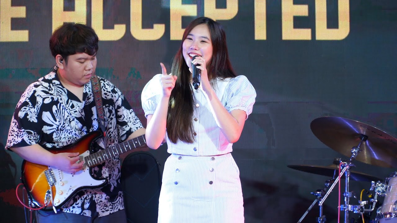 [Full Cam] CINCIN IRADA @ 40Y Operation Smile | 221008 - YouTube