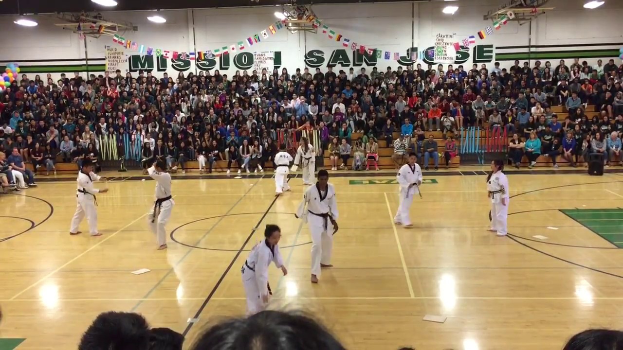 Taekwondo Performance - MSJHS Multicultural Week 2017 - YouTube