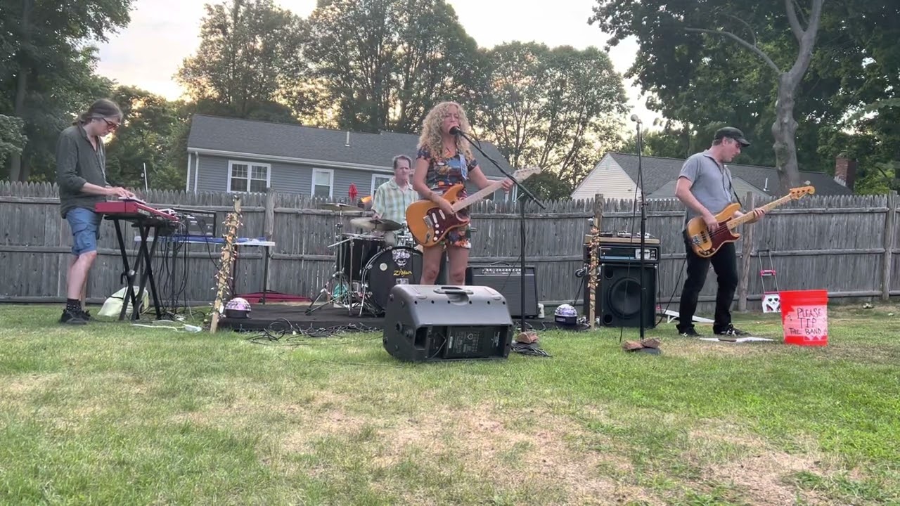 Emily Grogan band - Good Times, clip, live at Nikki Ts 8.20.2022 - YouTube