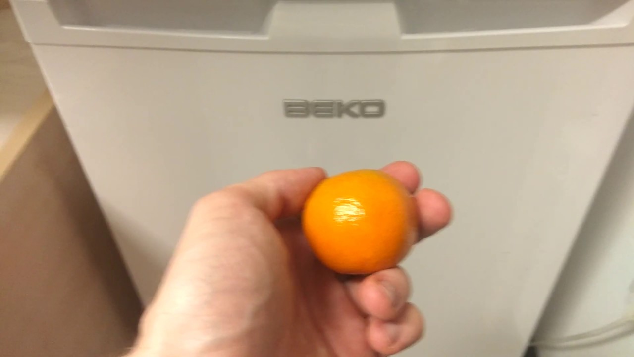 How to quickly freeze a tangerine - YouTube