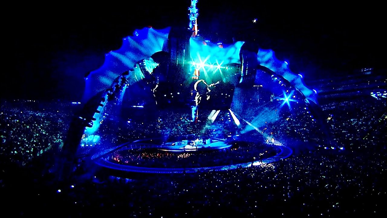 U2 - Magnificent - LIVE FROM U2 360° TOUR - PASADENA, CALIFORNIA 2009 # ...