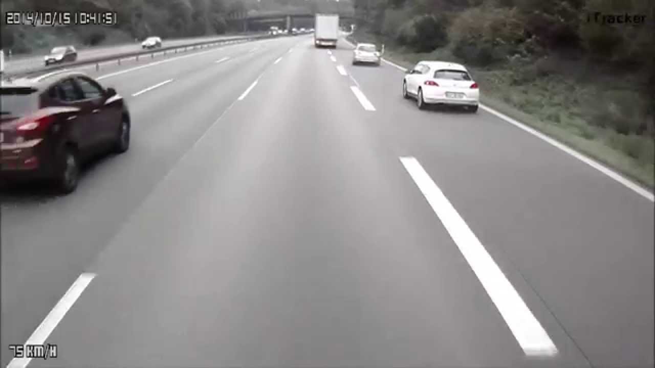 Duitsland A2 Nabij afslag 3 Klapband rechtsachter Luxe auto alles oké ...