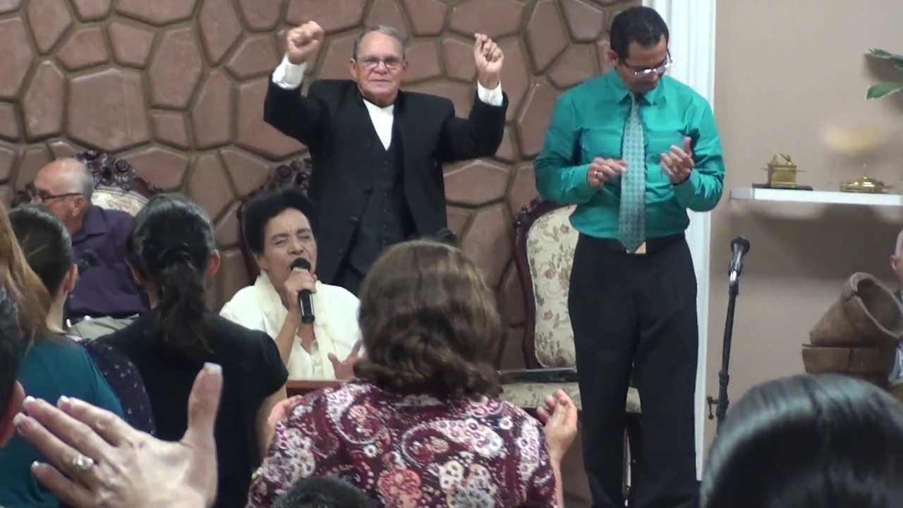 EL REY YA VIENE Por Merari Castro - YouTube