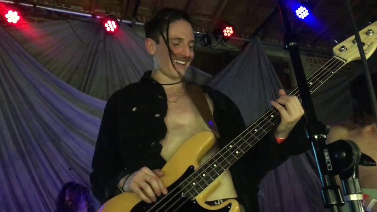 CHASE ATLANTIC - ANGELINE LIVE @ BOOTLEG THEATER - YouTube