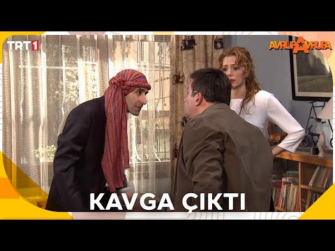 Nihat ve Muhtar kavga ediyor - Avrupa Avrupa 23. Bölüm @trt1