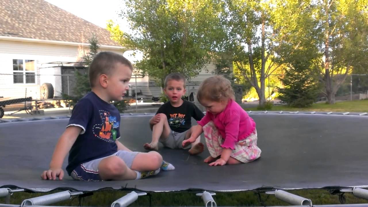Kids jumping on the trampoline - YouTube