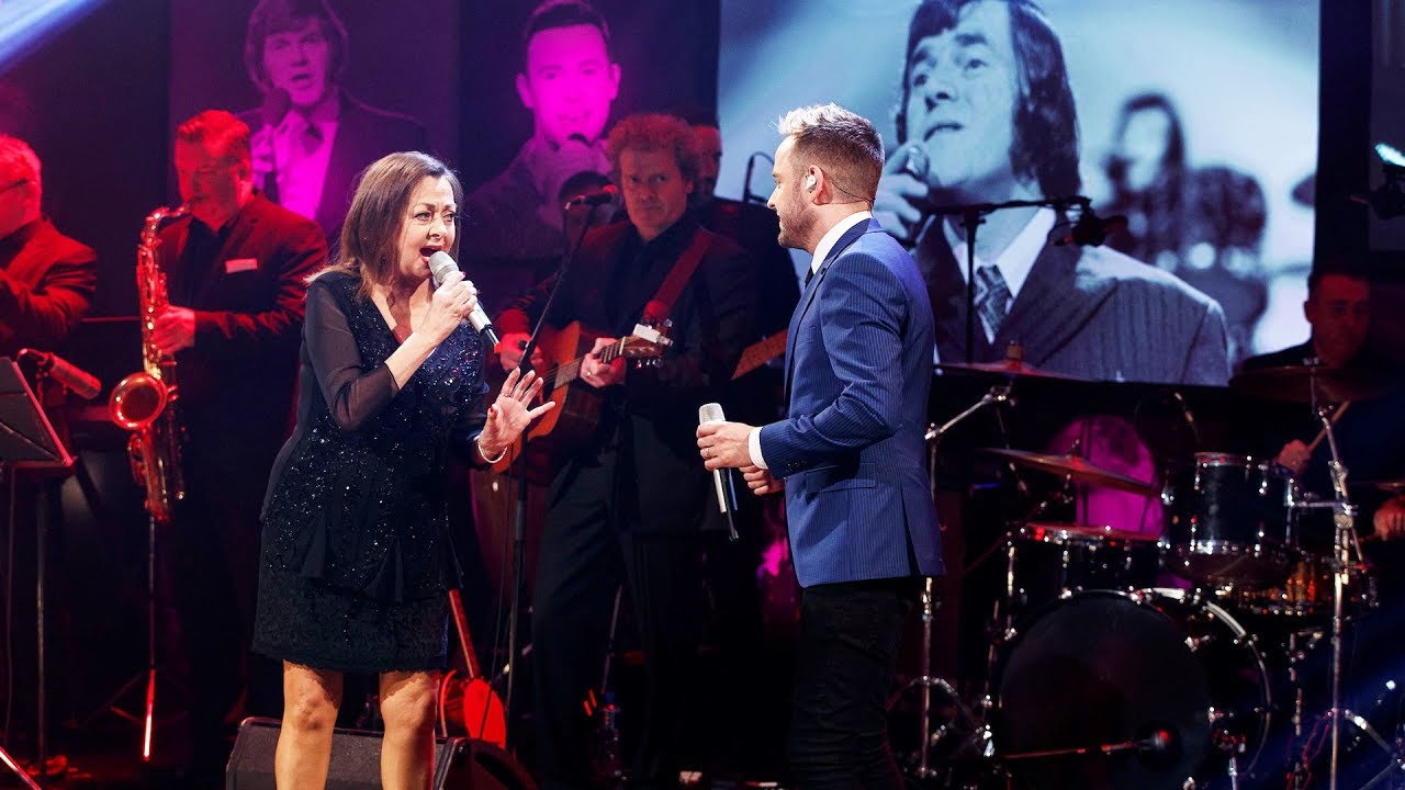 'Islands in the Stream' – Derek Ryan and Sandy Kelly | The Late Late ...