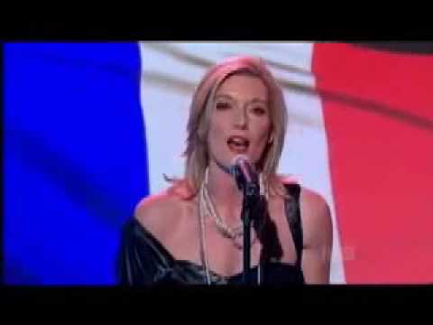 Caroline Nin, pushing cabaret standards to a different level - YouTube