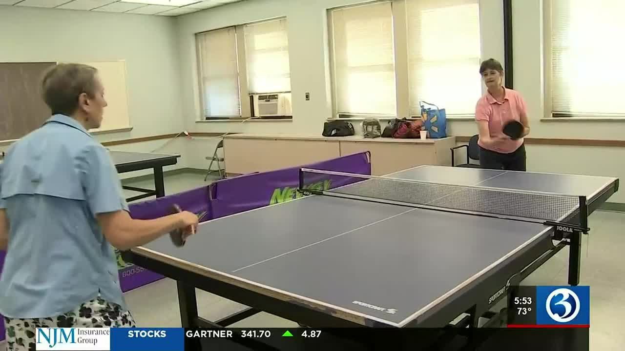 Ping pong helping seniors with Parkinson's - YouTube