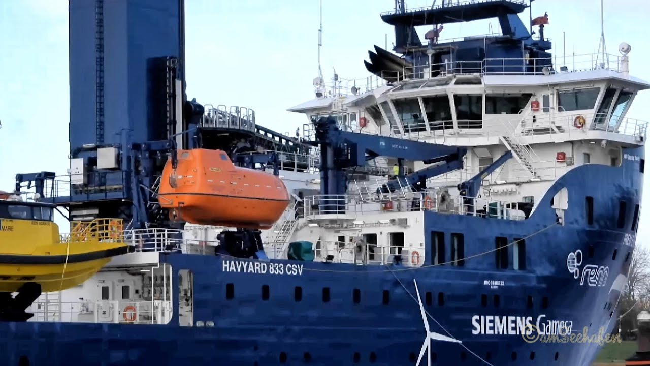 Einlauf Windpark Versorger REM ENERGY Emden inbound offshore supply ...