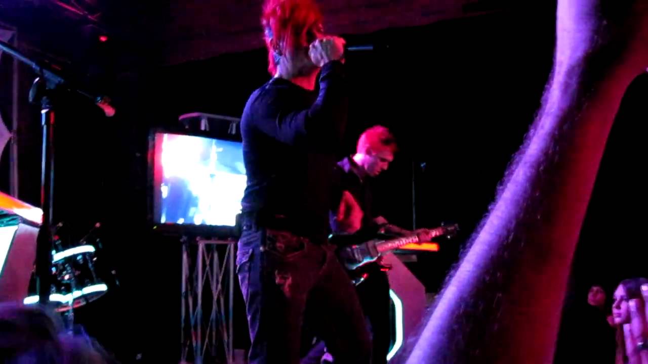Celldweller - Frozen - 05/06/11 - YouTube